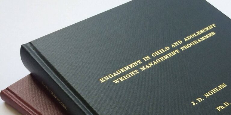 Peluang Usaha Jilid Skripsi Mudah | Cara jilid Hardcover - Maxipro.co.id