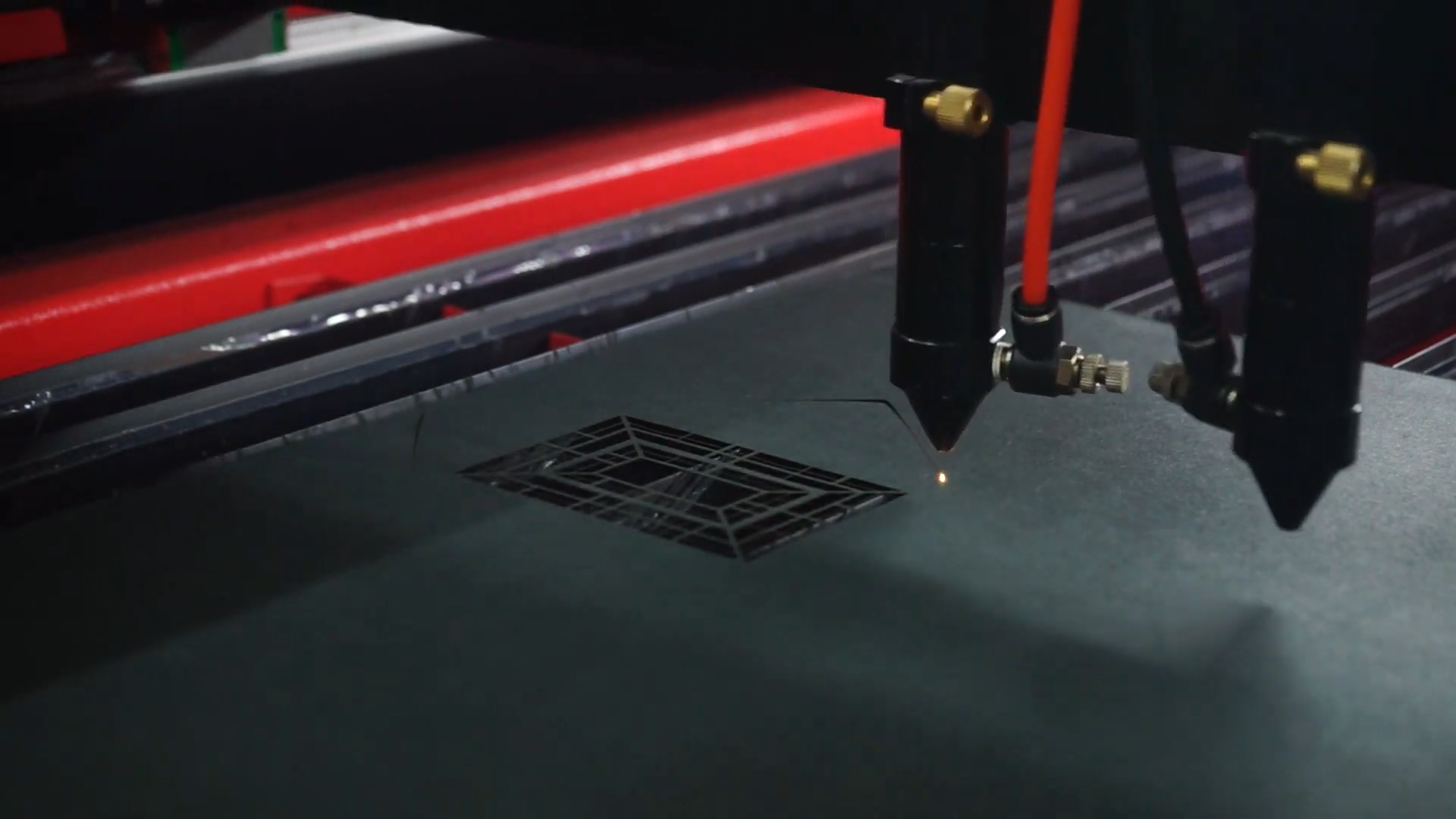 Tutorial Laser Cutting Kertas untuk Membuat Kartu Undangan - Maxipro