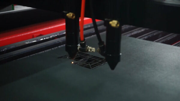 Tutorial Laser Cutting Kertas untuk Membuat Kartu Undangan - Maxipro