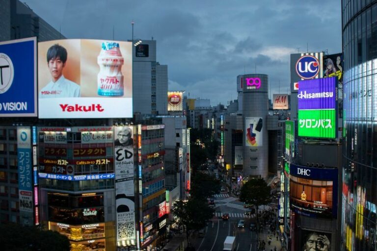 15+ Jenis Media Promosi Offline: Definisi, Strategi, Contoh- Maxipro